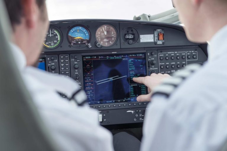 Pilot training: Integrated vs Modular - Pilot Career News : Pilot ...