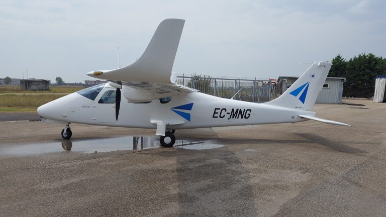 EAS Barcelona Fight School choose Tecnam - Pilot Career News : Pilot ...
