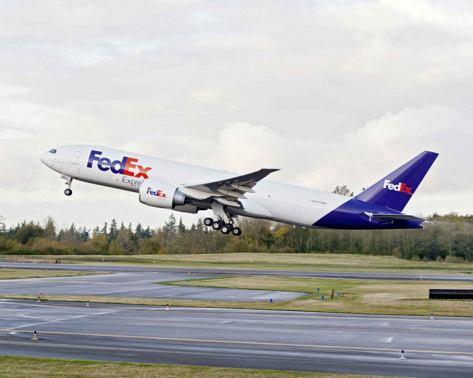 Boeing-FedEx-777-freighter - Pilot Career News : Pilot Career News