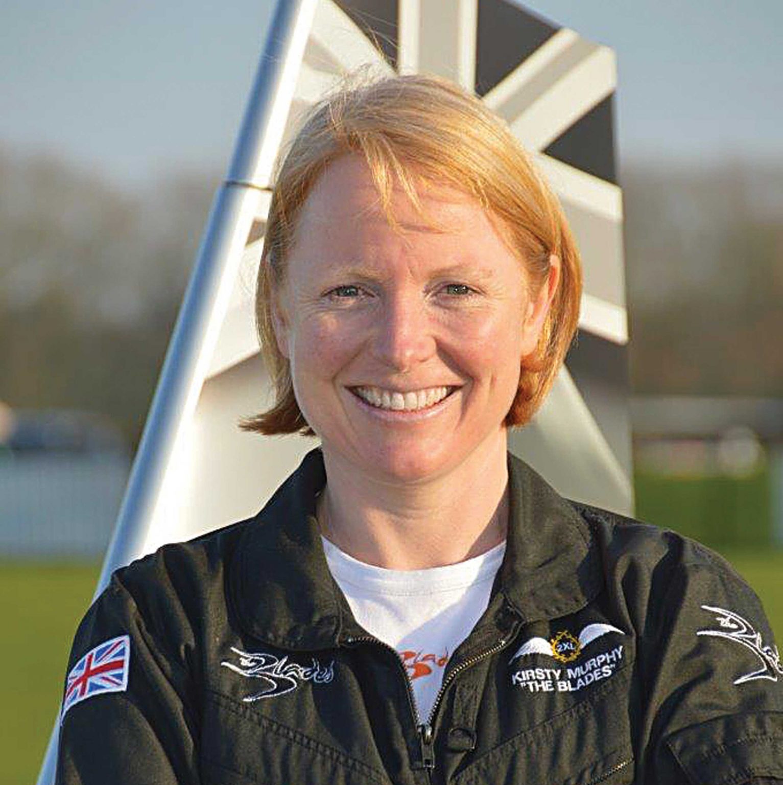 Kirsty Murphy: Aerobatic pilot and Blades Display member - Pilot Career ...