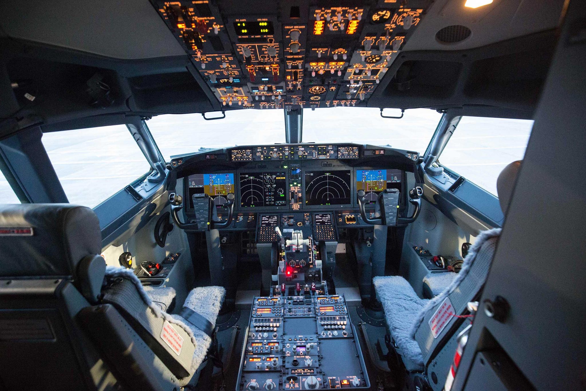 TUI offering B737 First Officer jobs across UK bases - Pilot Career ...